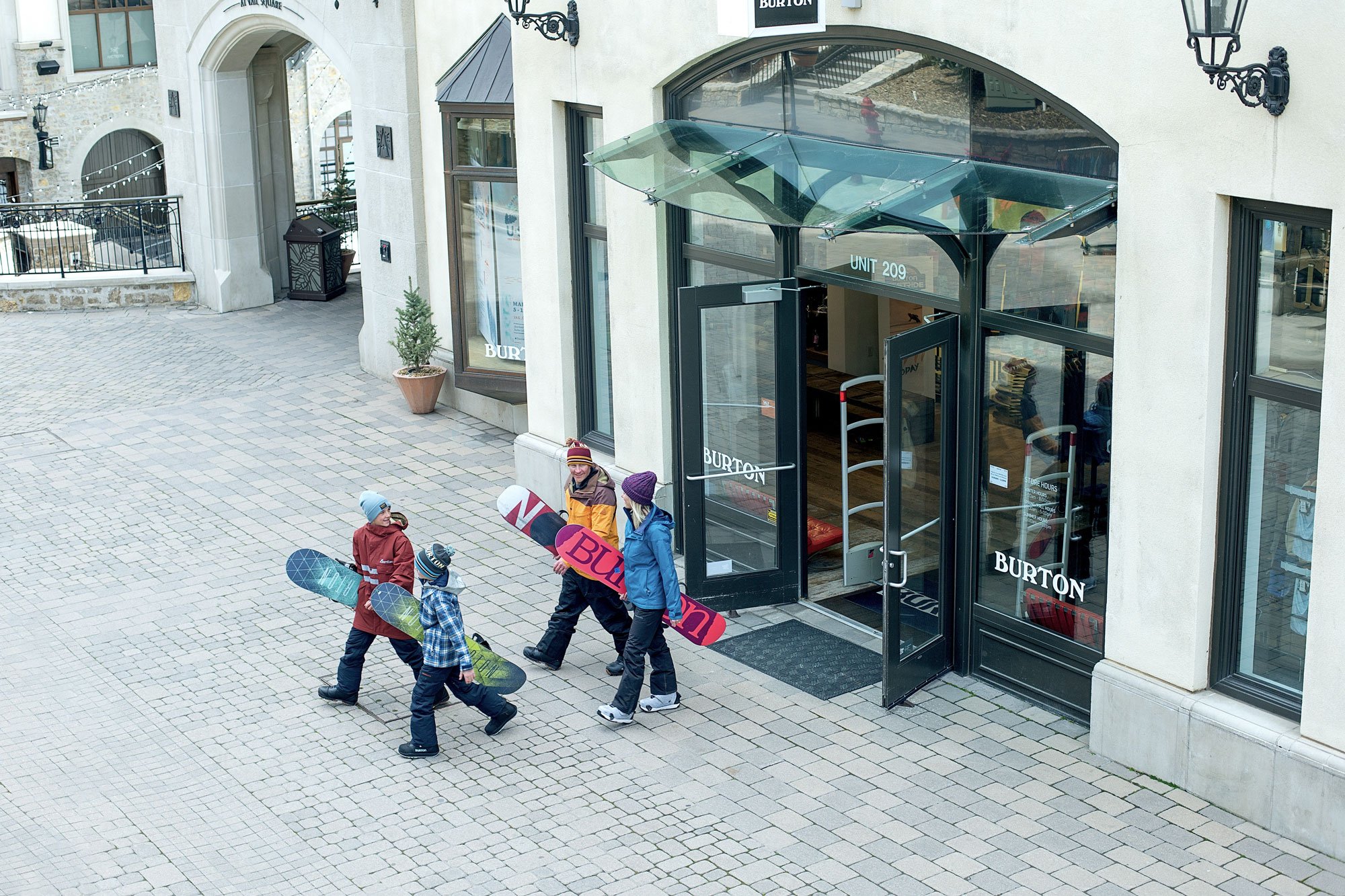 Vail Ski Rentals | Best Ski and Snowboard Shops in Vail